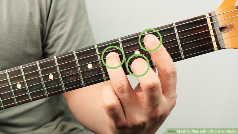 Hướng dẫn ba cách bấm hợp âm Si thứ với Guitar - Trường Âm Nhạc Việt Thương