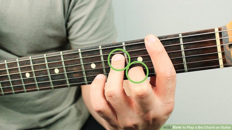 Hướng dẫn ba cách bấm hợp âm Si thứ với Guitar - Trường Âm Nhạc Việt Thương